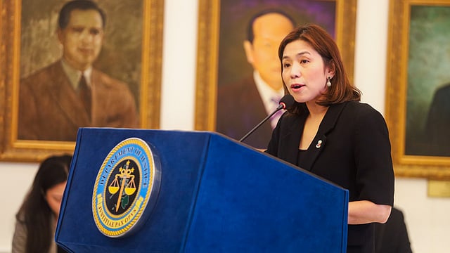 Gov’t workers’ second tranche pay hike takes effect