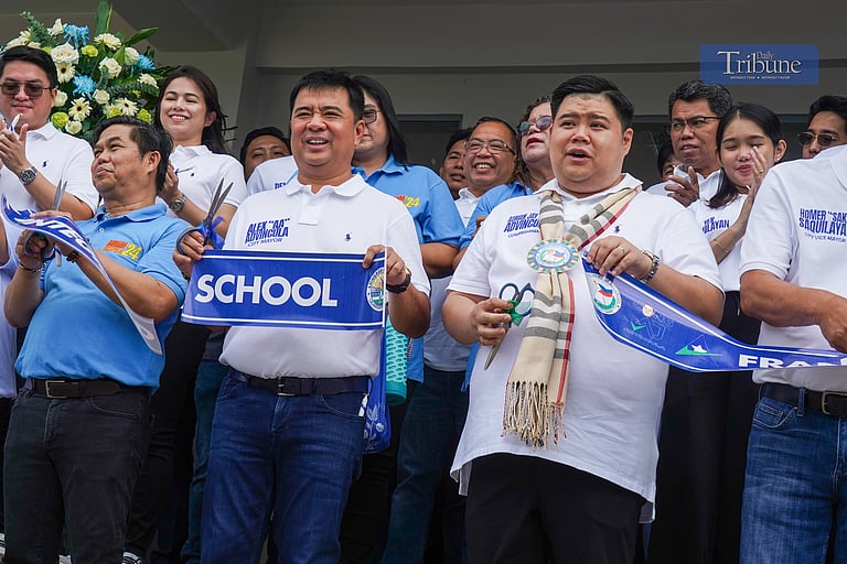 Imus inaugurates new school buildings