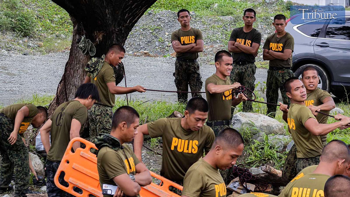 ILOCOS NORTE COPS UNDERGO WASAR DRILL