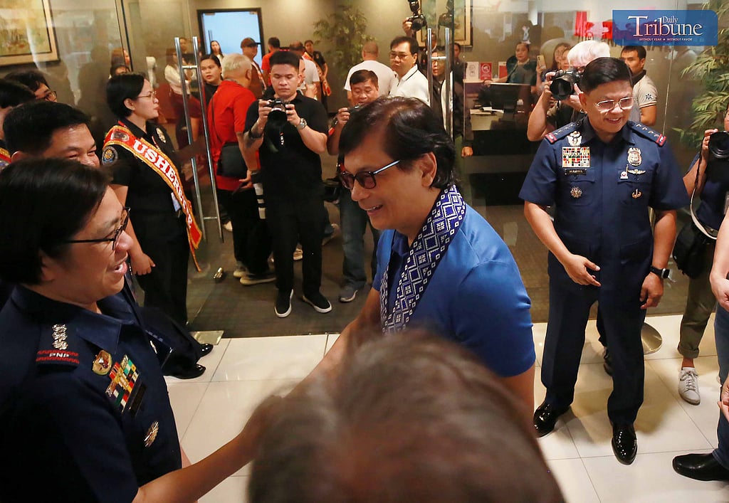 DILG, BFP LIGHT UP MALL WITH SAFETY ROADSHOW