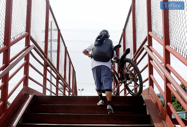Filipinos want to walk, but streets ‘unwalkable’