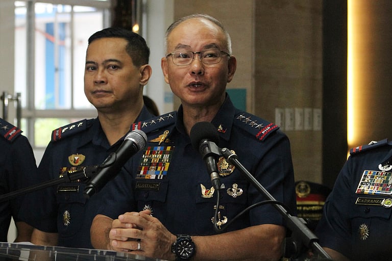 Ex-PNP Chief Albayalde Files COC for Angeles City Mayor