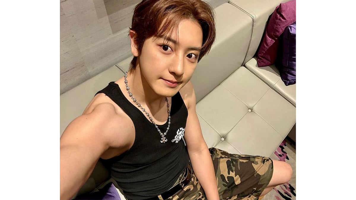 Chanyeol goes solo