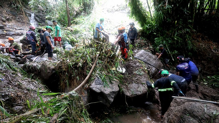 'Enteng’ leaves PAR with 500K people affected, 12 deaths