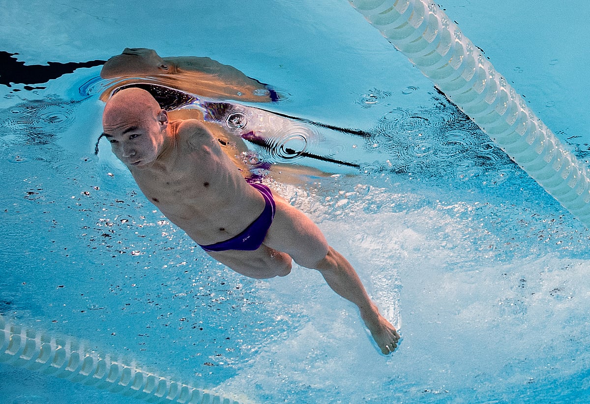 2 gold medals put China on top