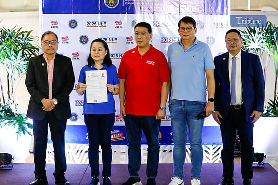 DOC WILLIE ONG FILES COC THRU WIFE