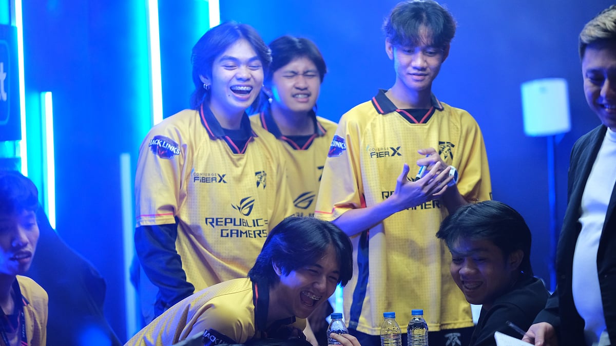Fnatic ONIC PH records fastest win of the season over Falcons AP Bren