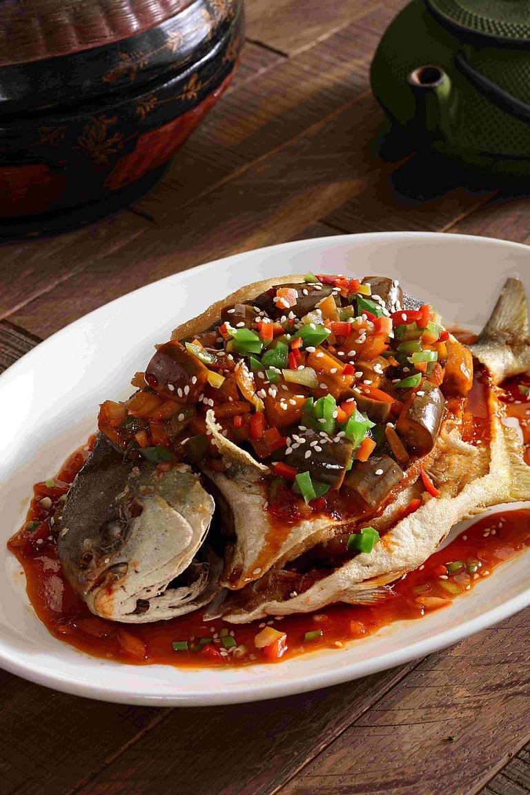 New World Makati's Jasmine Restaurant Combines Exotic and Traditional ...