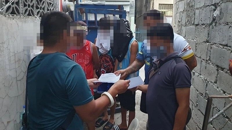 Taguig police bust 4 ‘druggies’