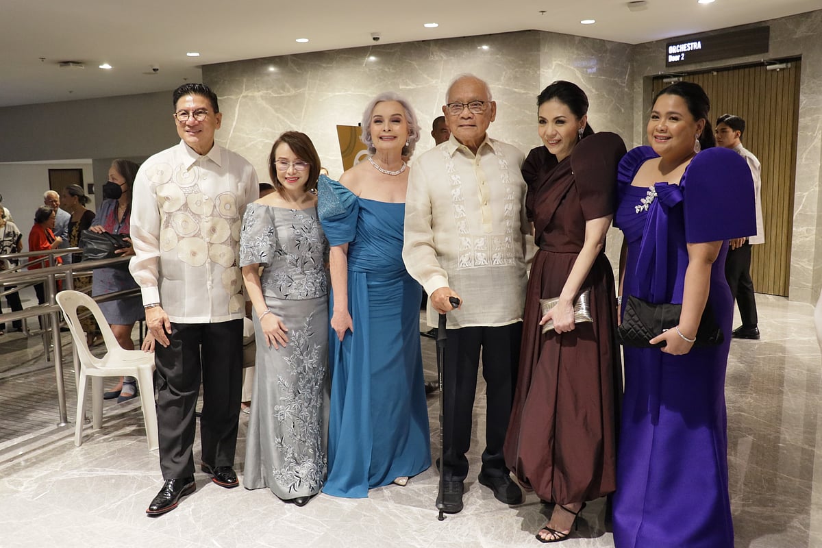 Gawad CCP Para sa Sining honors art stalwarts