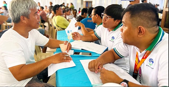 NHA housing caravan visits Bustos