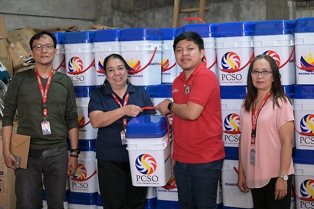 PCSO delivers 3,000 food packs to typhoon-affected Ilocos Norte residents