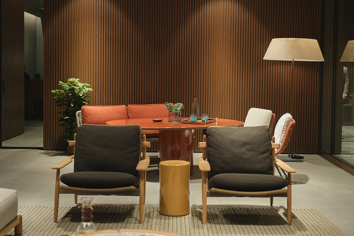 Refined mono-brand store transcends time