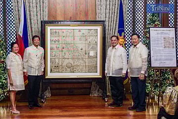 President Marcos receives the Murillo Velarde 1734 Map