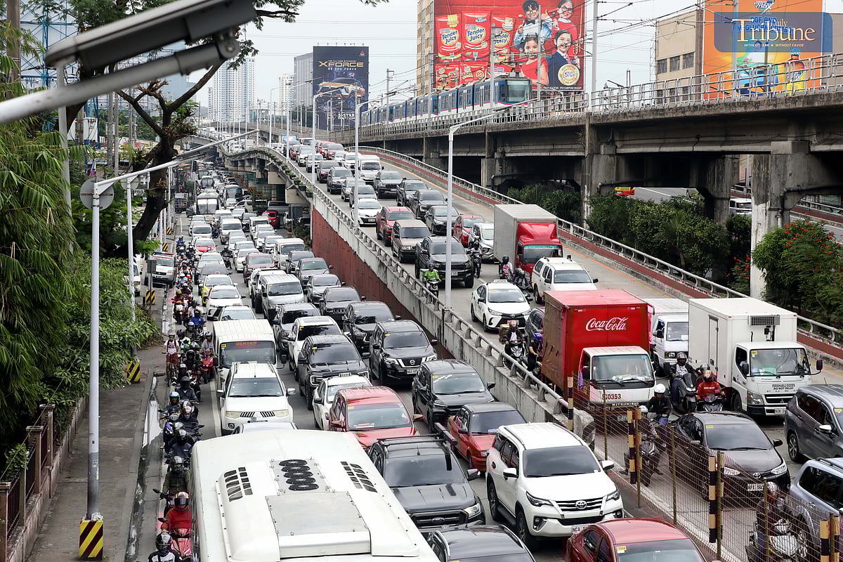 EDSA heavy traffic