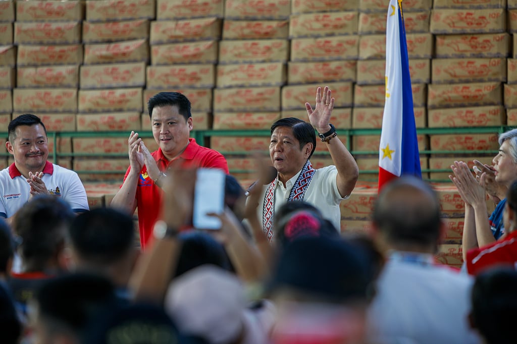Marcos posts ‘big fish’ catch - First under Anti-Agricultural Economic ...