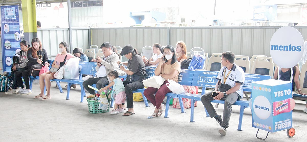 Mentos Philippines Transforms Plastic Waste into Bus Terminal Benches