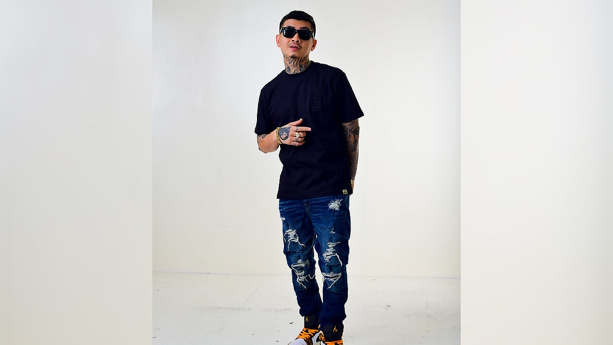 Boss Toyo Brings Pinoy Pop Culture to Life with Iconic Celebrity Items