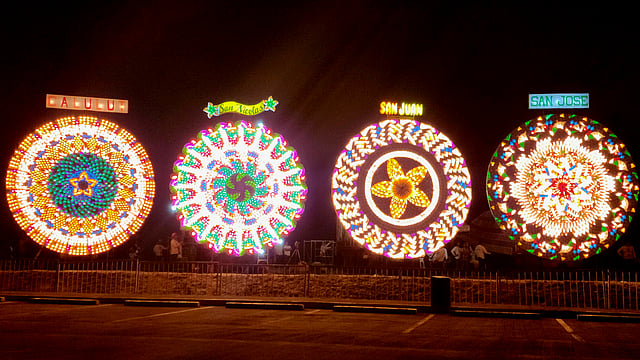 Giant lanterns illuminate San Fernando City