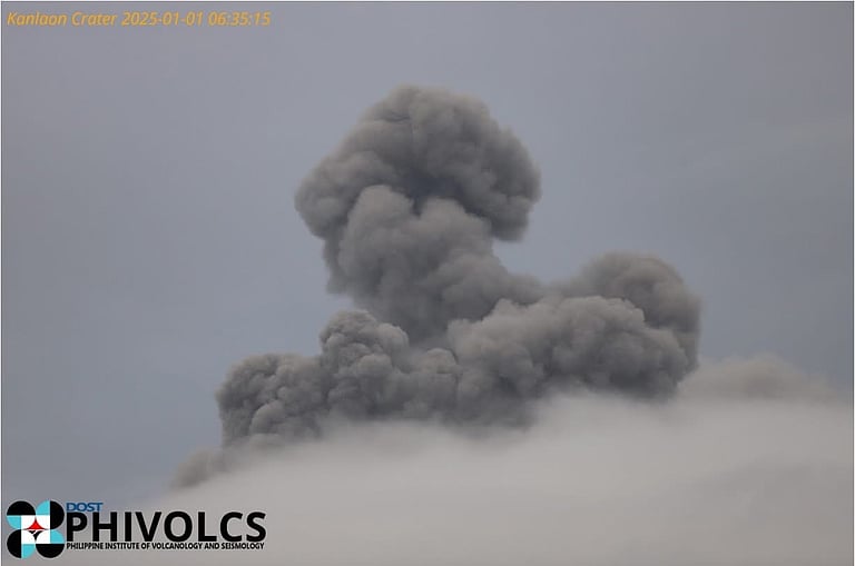 Kanlaon Volcano logs 4 ash emissions