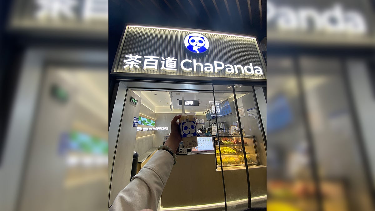 Cheng Yi and Cha Panda