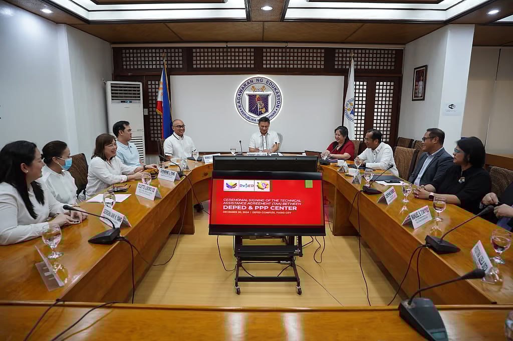 DepEd eyes 15,000 classrooms by 2027