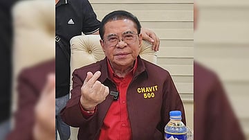 Chavit exits Senate race despite winning hearts