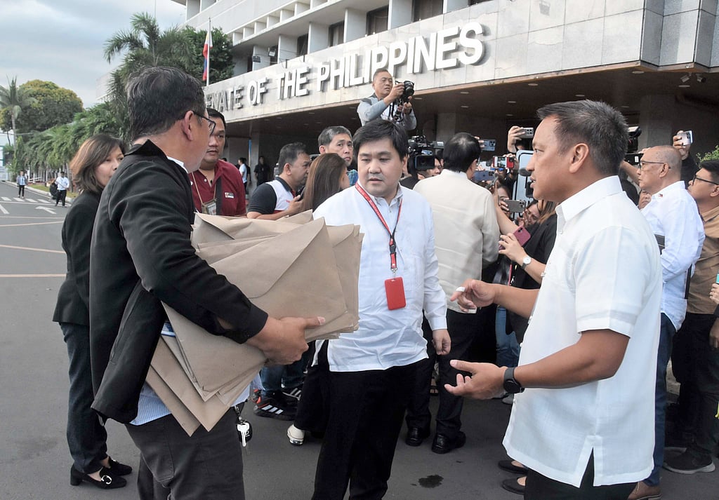 Sara faces impeachment