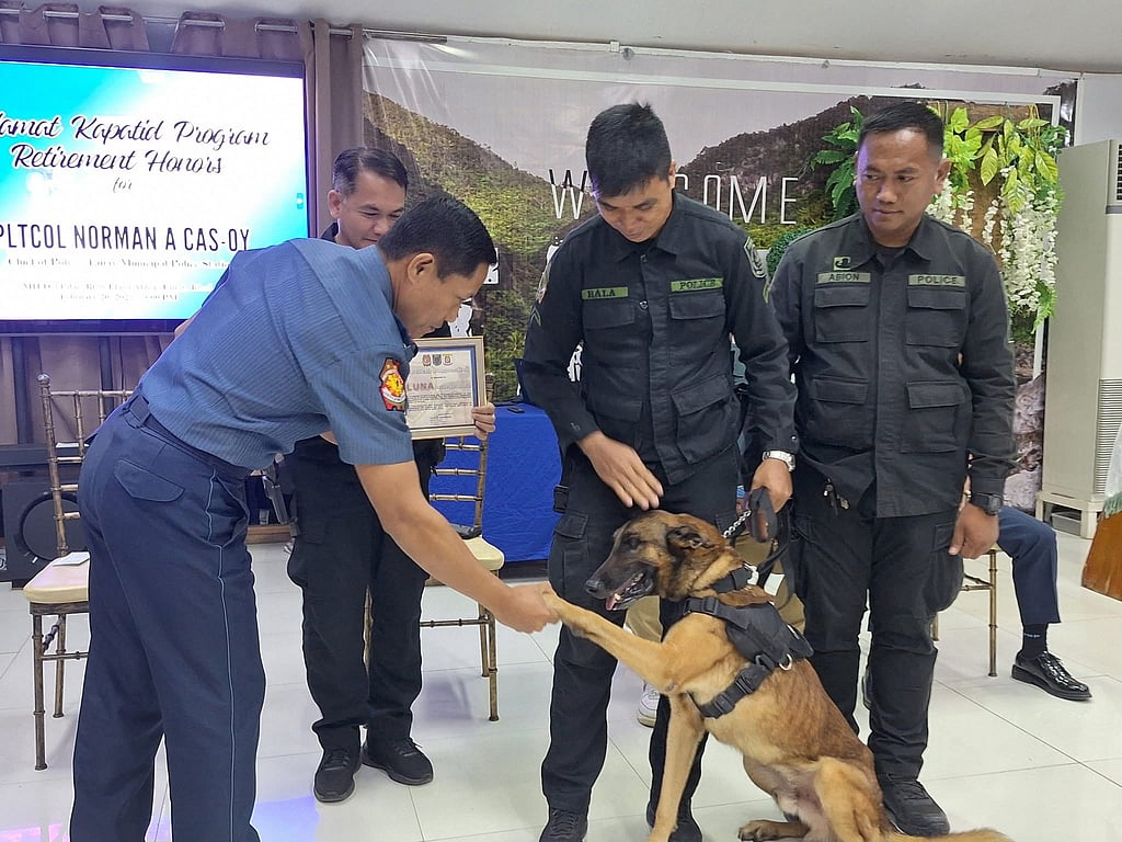 Explosive Detection Dog Luna Honored by Rizal Police; Pawlice Dog Tiger ...