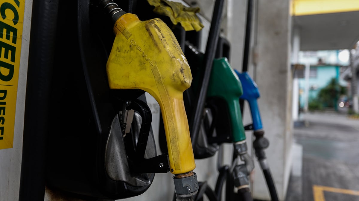 Fuel Prices Drop for Second Straight Week Amid Global Market Trends