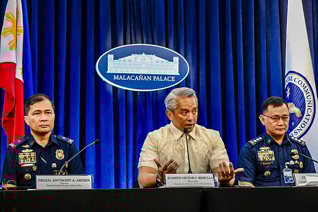 DILG Chief: No order for PNP Chief to violate traffic rules