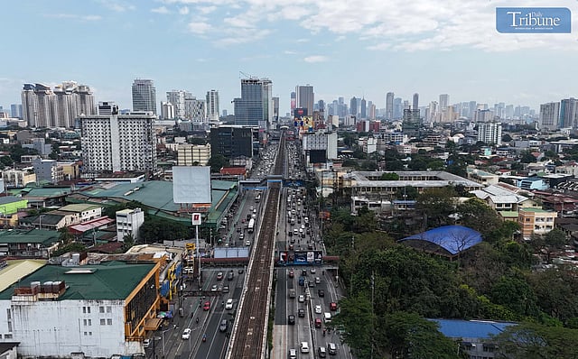 Heavy Traffic on EDSA Southbound in Cubao: Commuters Face Delays