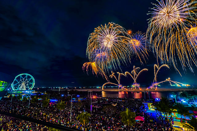 12th Philippine International Pyromusical Competition Lights Up SM MOA