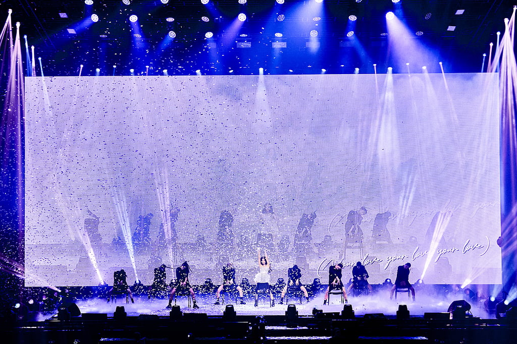 Blackpink’s Jisoo brings Amortage to life in Manila