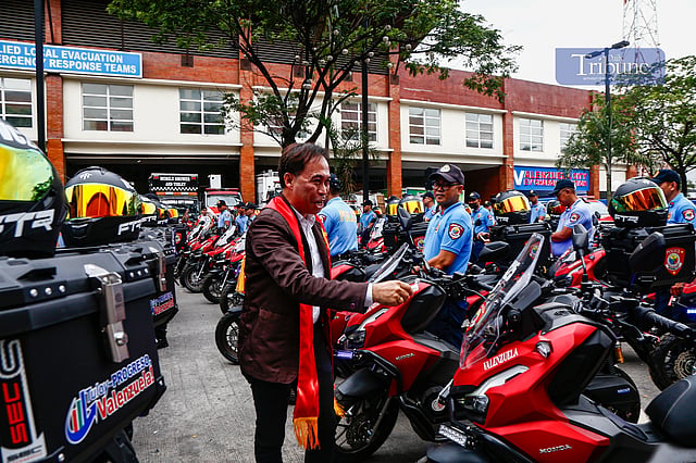 Valenzuela City police get new vehicles