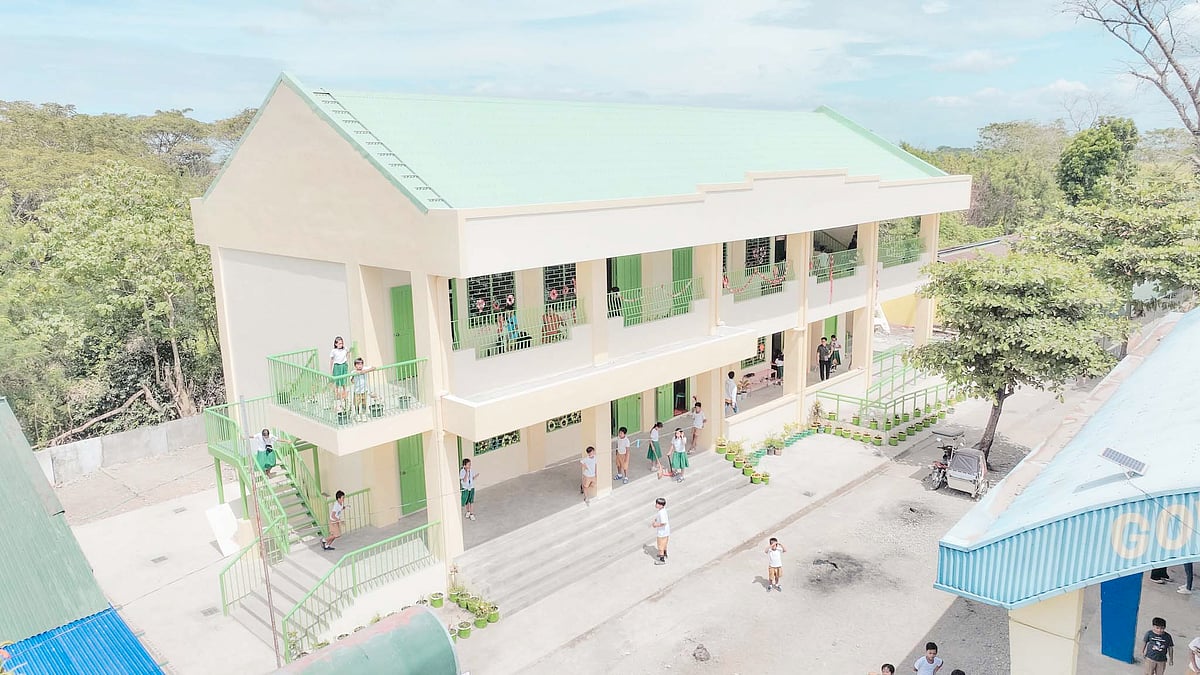 DPWH turns over new MPB to Jaen