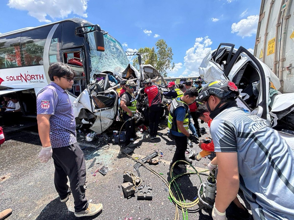 Filipino Bus Conductor