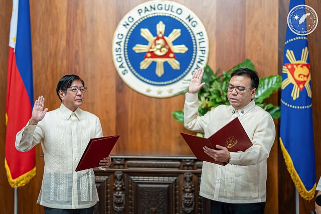 Aliling takes oath as DHSUD Chief