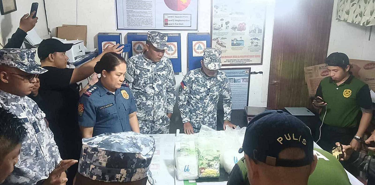 P1.5B suspected shabu found by fishermen off Zambales