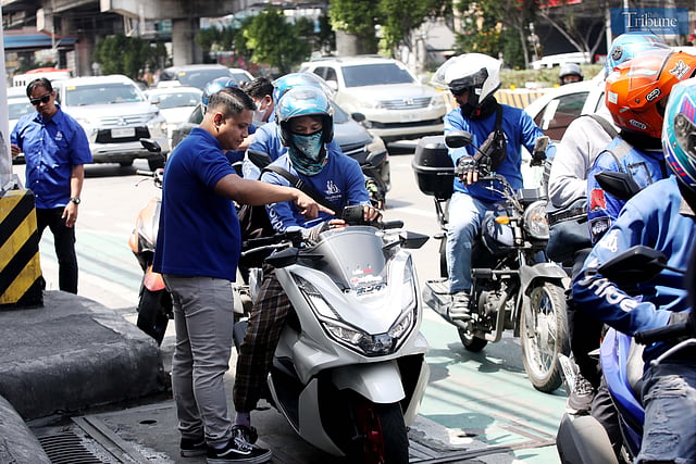 JoyRide, QCPD, MMDA crack down on fake riders