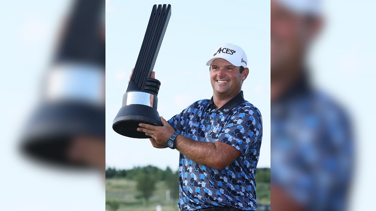 Reed glides into Desert Classic win