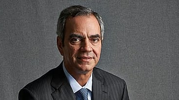 Razon takes Phl’s richest pole position