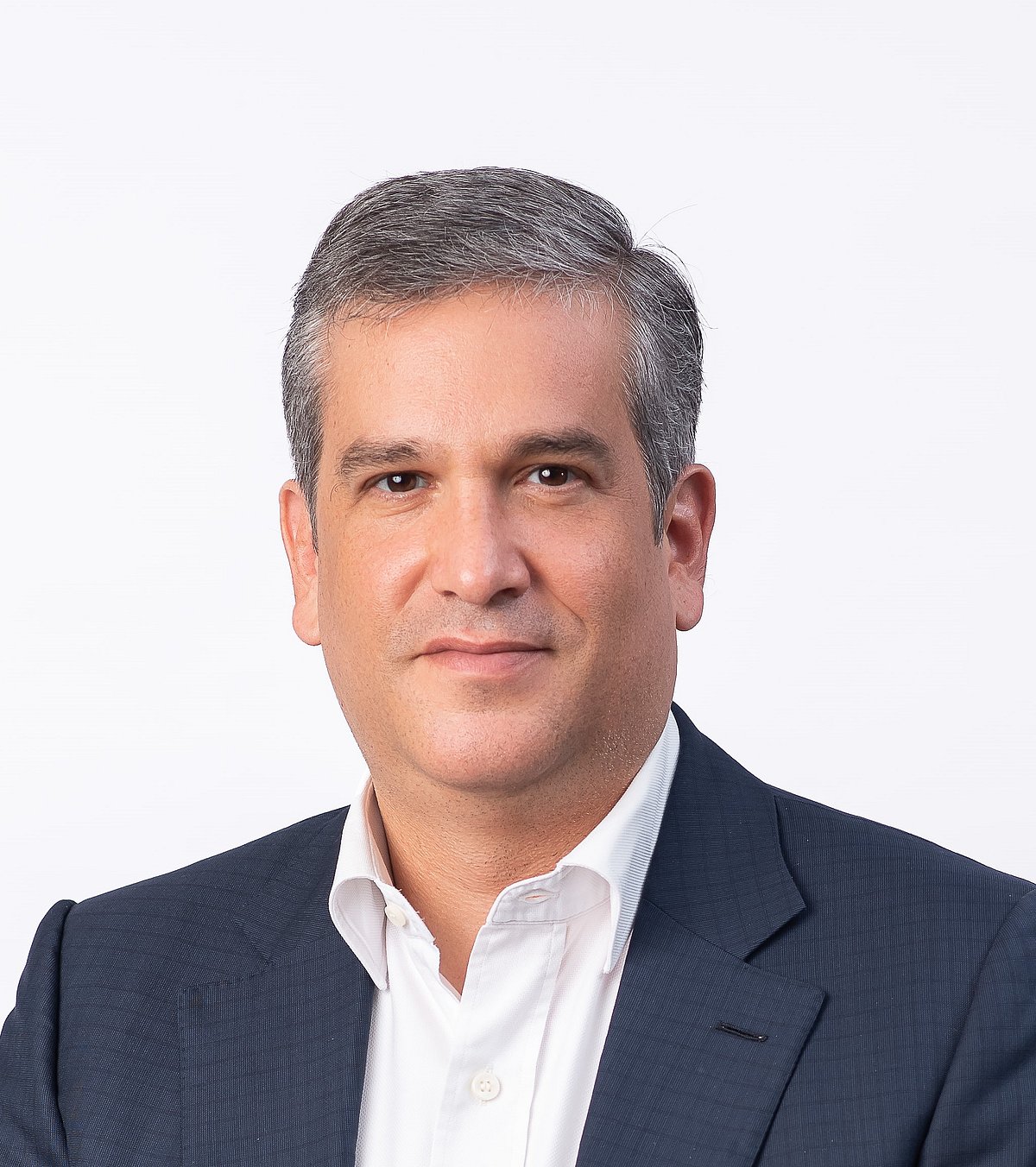 Mauricio Alarcón takes the helm of Nestlé Philippines