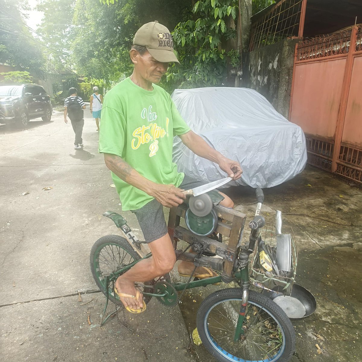 Kapit sa patalim: The last blade keeper