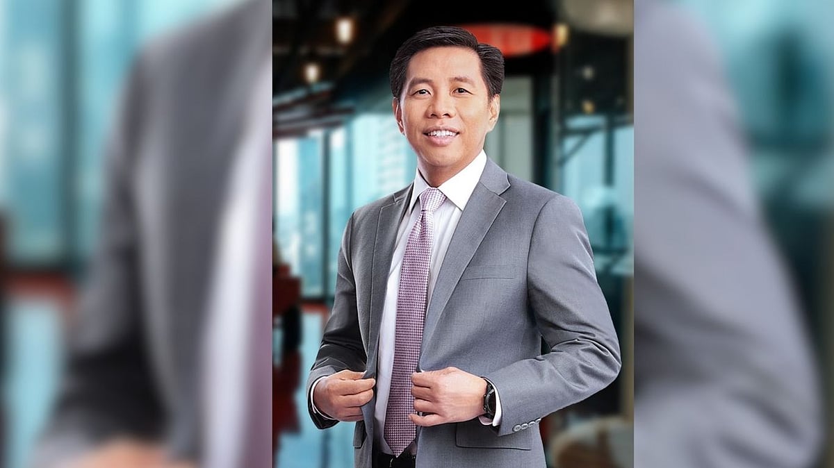 DICT chief goes flat out for low-cost, steady internet