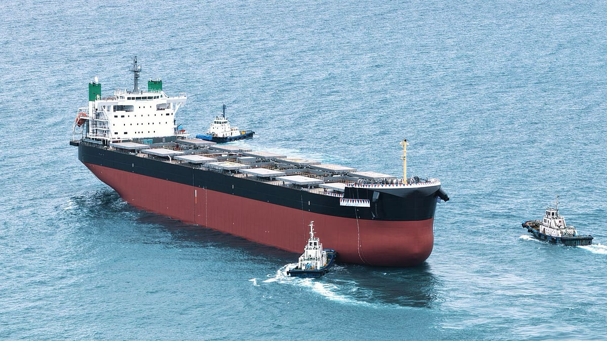 Tsuneishi launches world’s 1st methanol-powered Kamsarmax bulk carrier