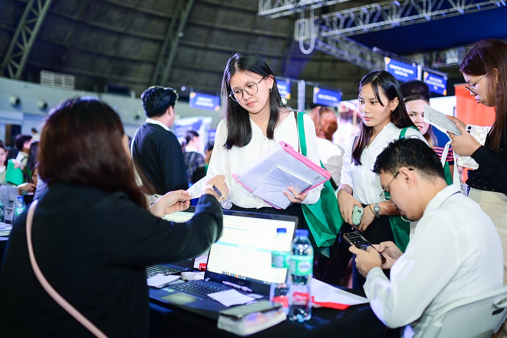 PMAP Career Fair connects job seekers with top employers at SM Skydome