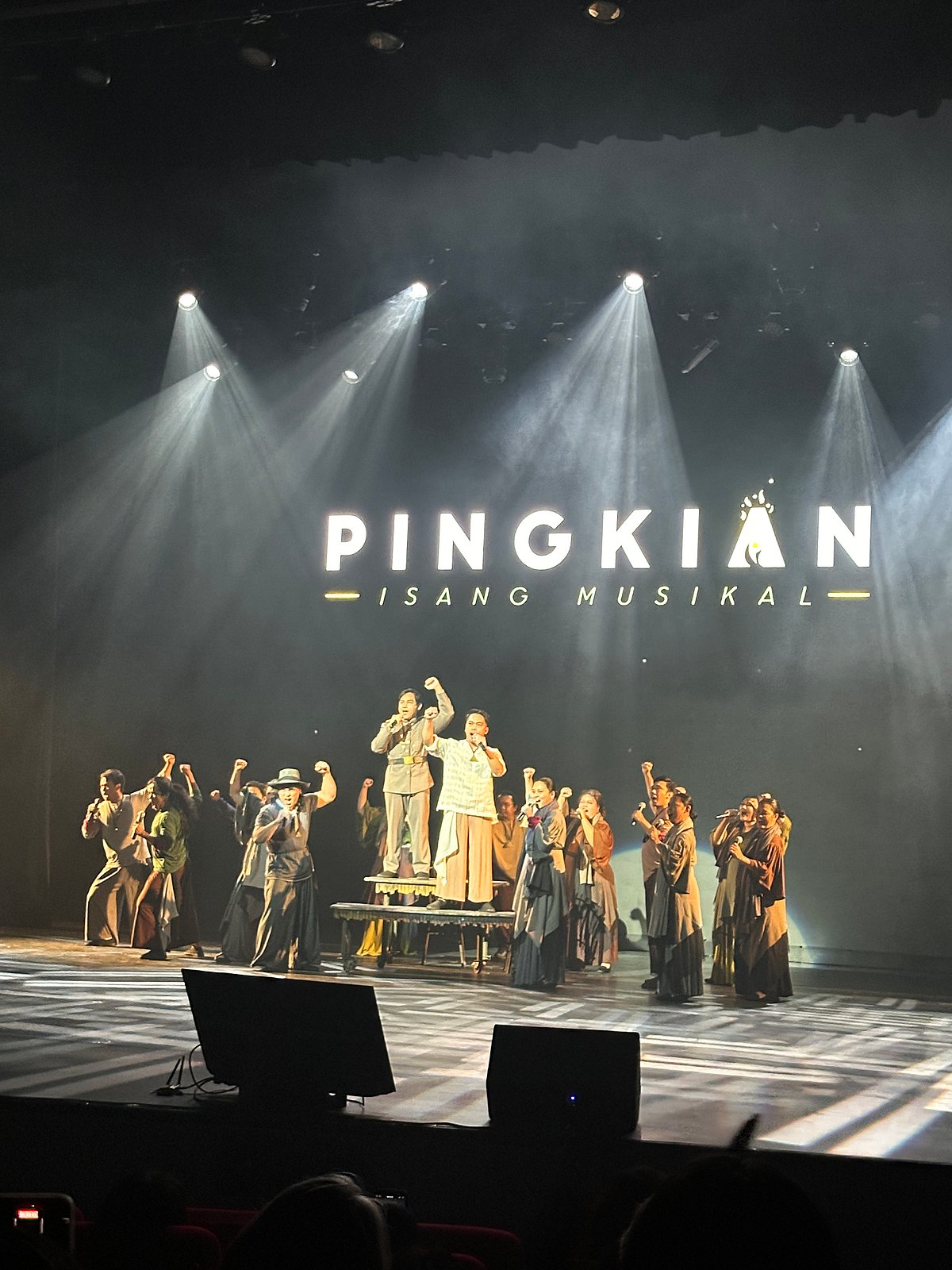 Tanghalang Pilipino wins big at the 15th Gawad Buhay Awards