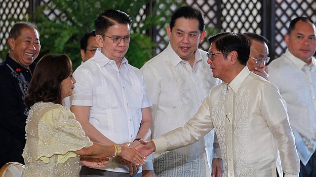 Marcos signs law granting judiciary fiscal autonomy