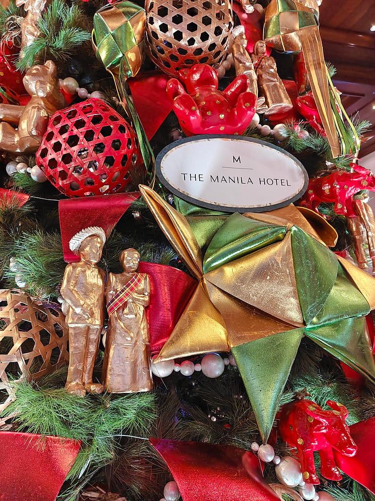 Filipino Christmas lights up Manila Hotel